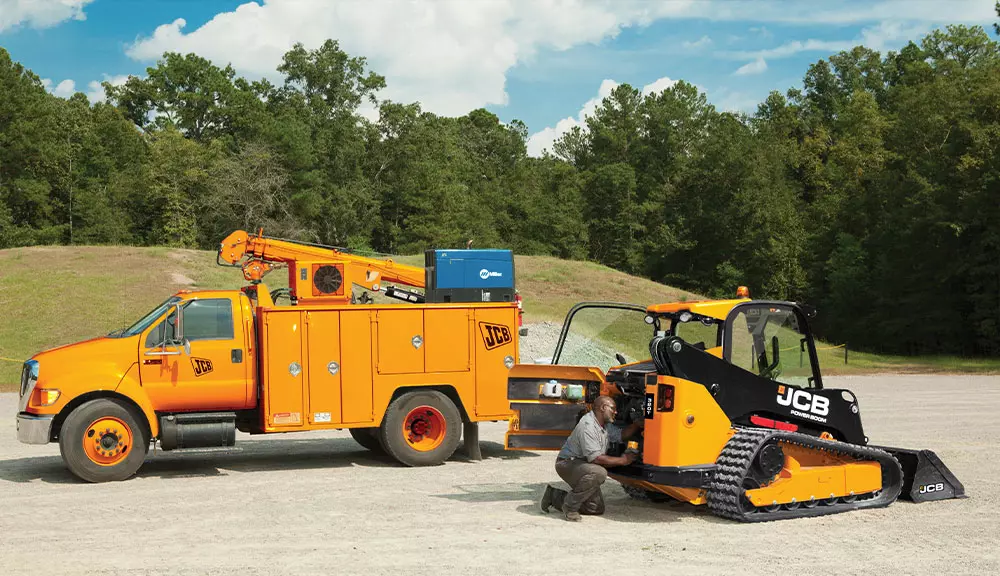 JCB 270T Compact Track Loader | Fairchild Equipment