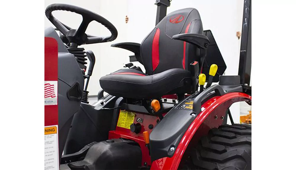 Mahindra Max 26 XLT HST Tractor | Fairchild Equipment